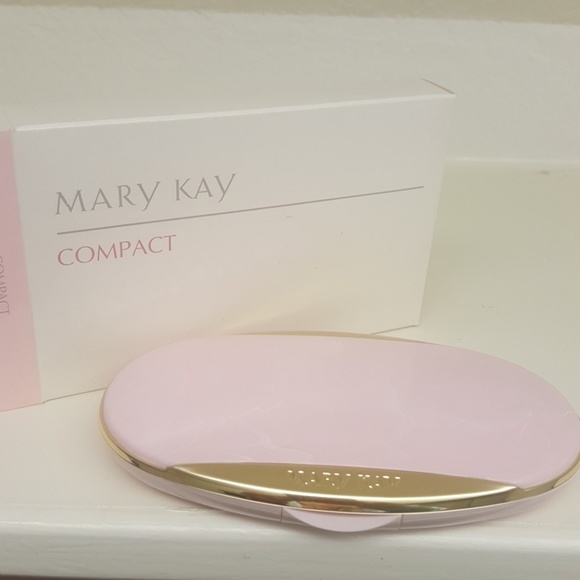 Mary Kay | Makeup | Mary Kay Compact 5 For Both | Poshmark